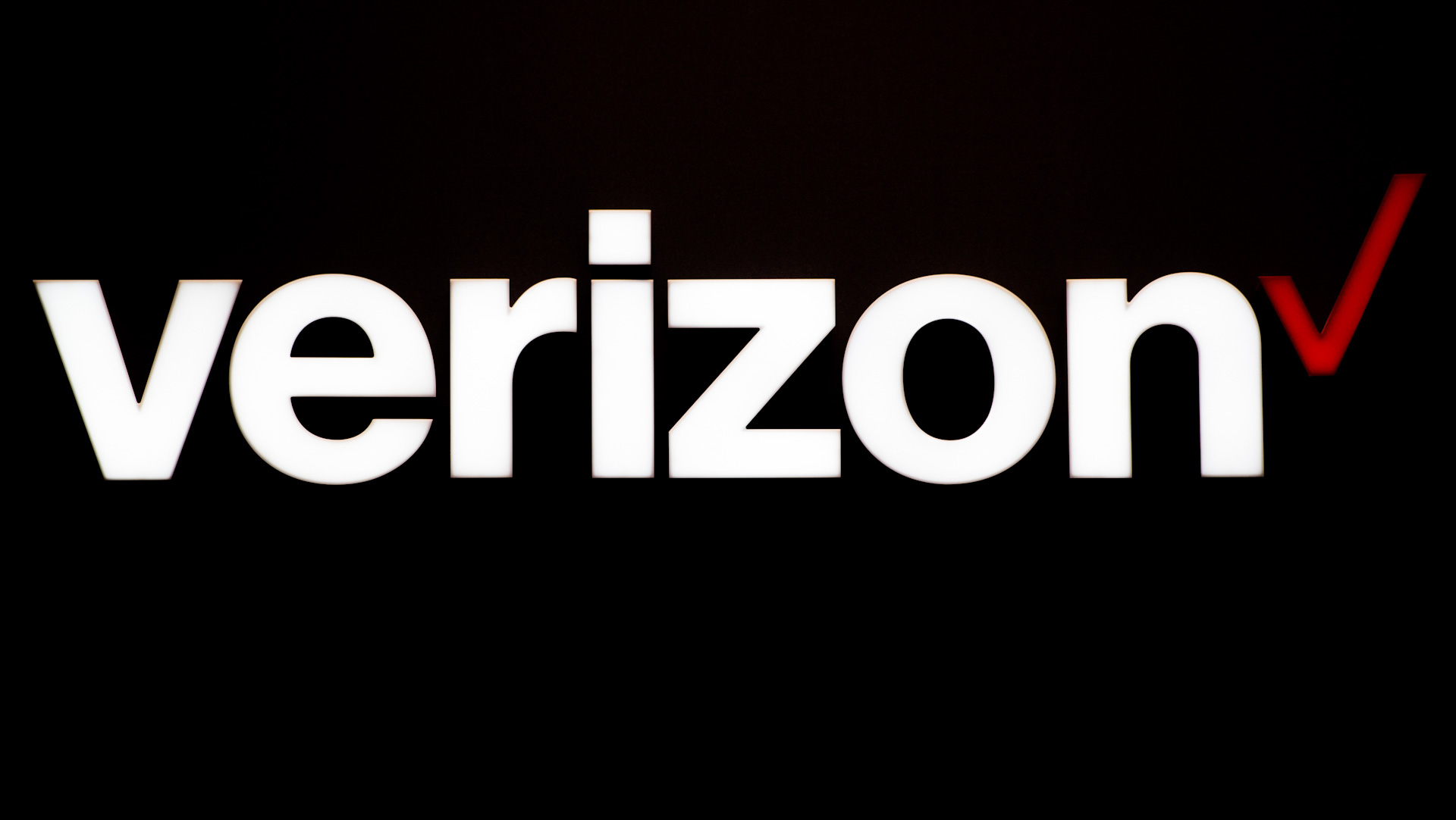 4月26日今日硅谷科技新聞 | Verizon | AT&T | 亞馬遜 | 新唐人电视台
